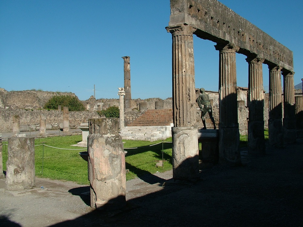 Il Tempio di Apollo VII 7, 32 - Pompei Online
